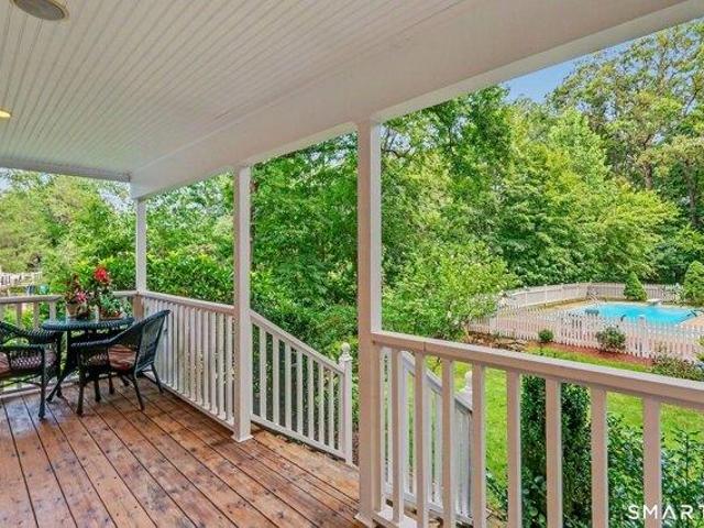house with 3 bedroom, Trumbull CT ES105126264