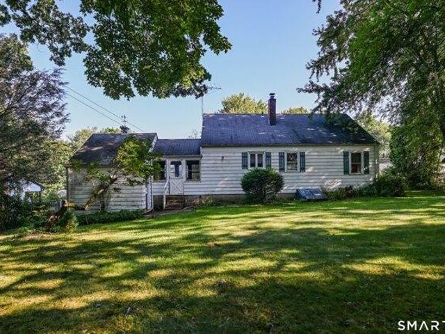 house with 3 bedroom, Trumbull CT ES105126435