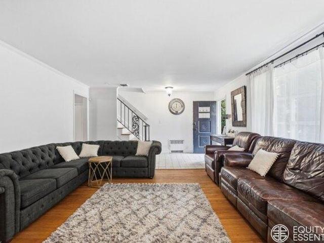 house with 3 bedroom, Tuckahoe NY DLS102564978