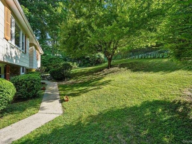 house with 3 bedroom, Tuxedo Park NY ES105190891