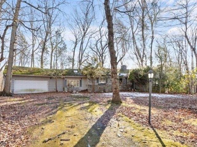 house with 3 bedroom, Upper Saddle River NJ DLS102346926