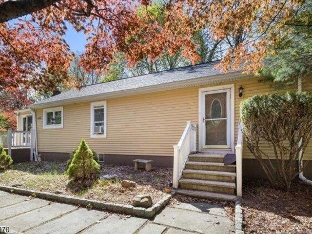 house with 3 bedroom, Upper Saddle River NJ DS102255327