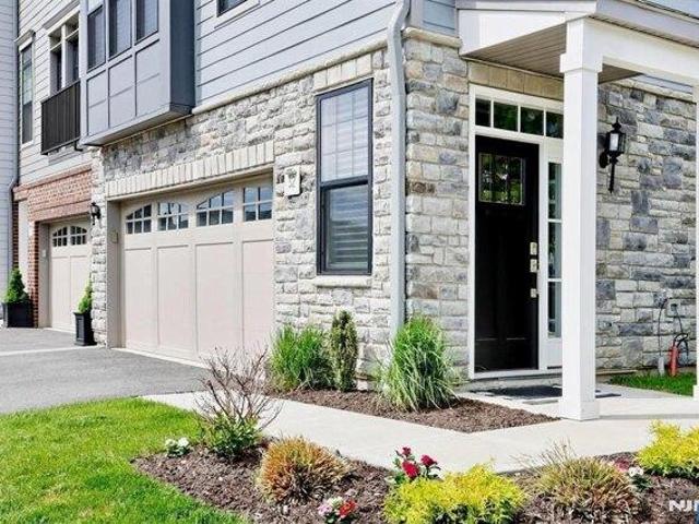 house with 3 bedroom, Upper Saddle River NJ DS104233648