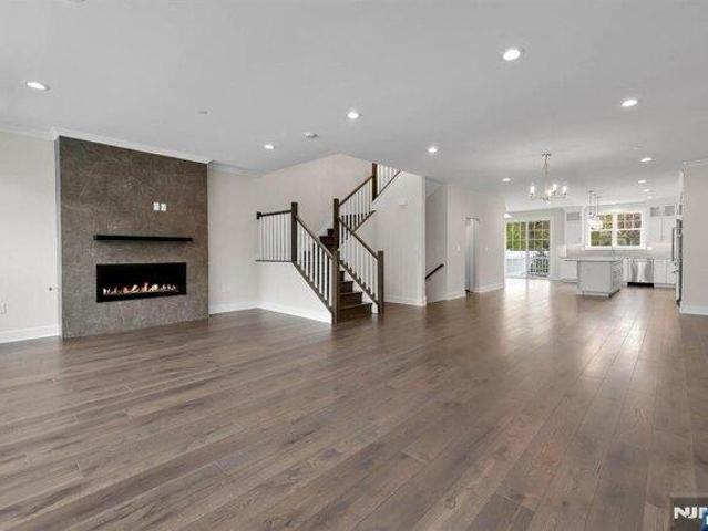 house with 3 bedroom, Upper Saddle River NJ ES105124995