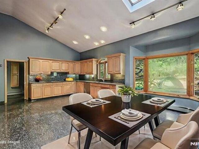 house with 3 bedroom, Upper Saddle River NJ ES105143621