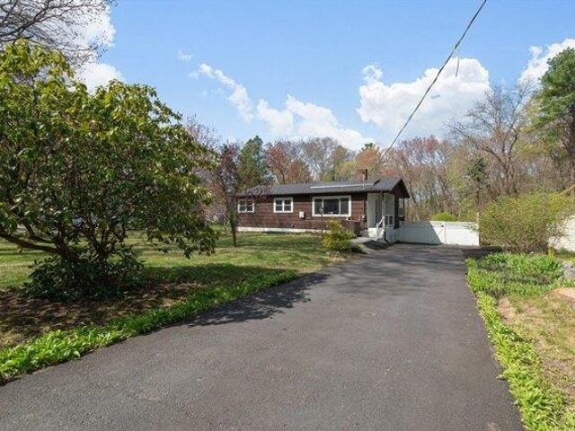 house with 3 bedroom, Upton MA ES103441120