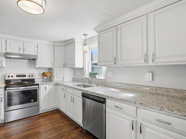 house with 3 bedroom, Upton MA ES103441717