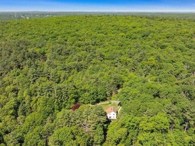 house with 3 bedroom, Upton MA ES104011005