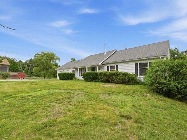 house with 3 bedroom, Upton MA ES104852640