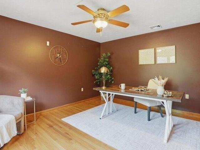 house with 3 bedroom, Upton MA ES105041049