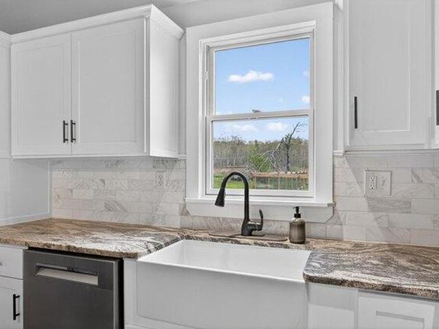 house with 3 bedroom, Vassalboro ME ES104115089
