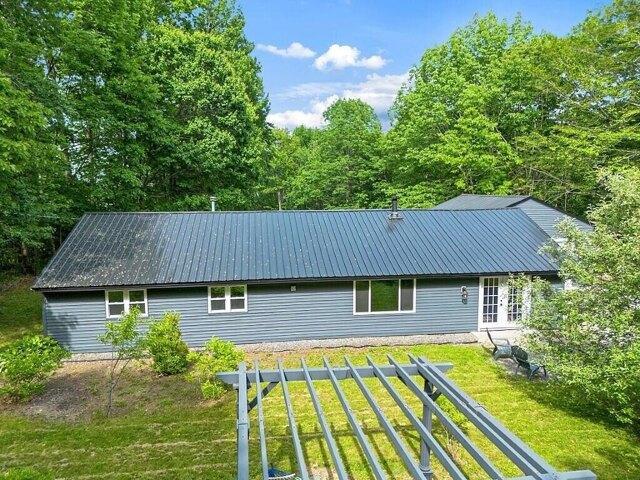 house with 3 bedroom, Vassalboro ME ES103432485