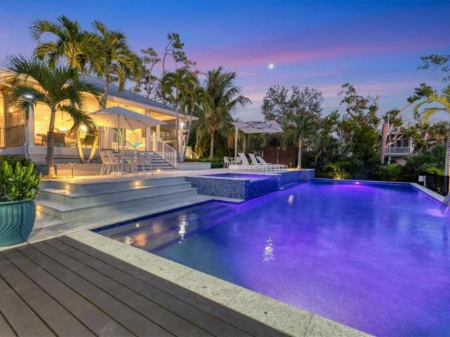house with 3 bedroom, Venice FL DS102395525