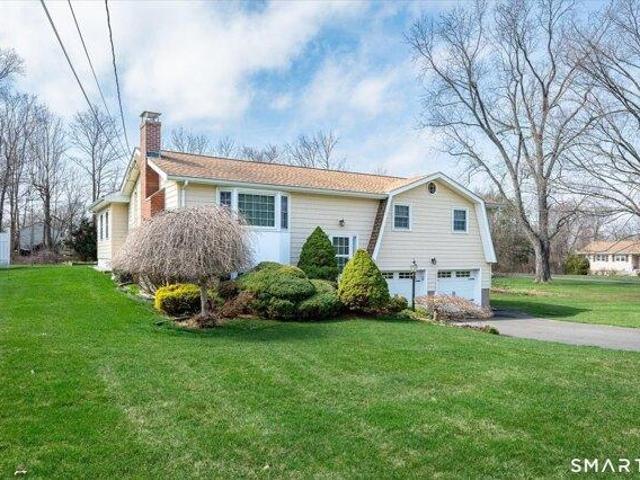 house with 3 bedroom, Vernon CT DS102213051