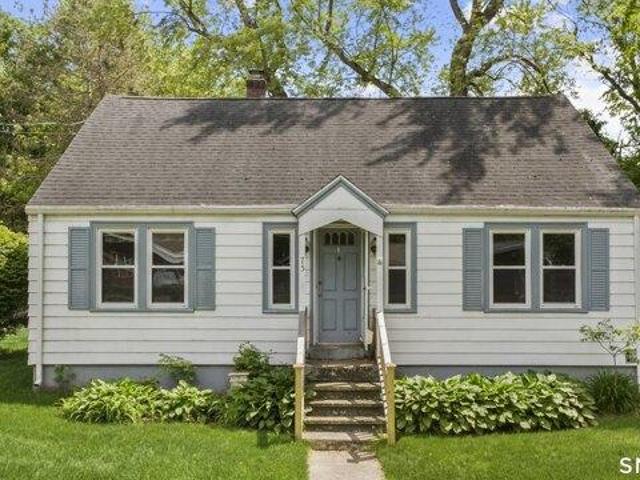 house with 3 bedroom, Vernon CT ES103433334