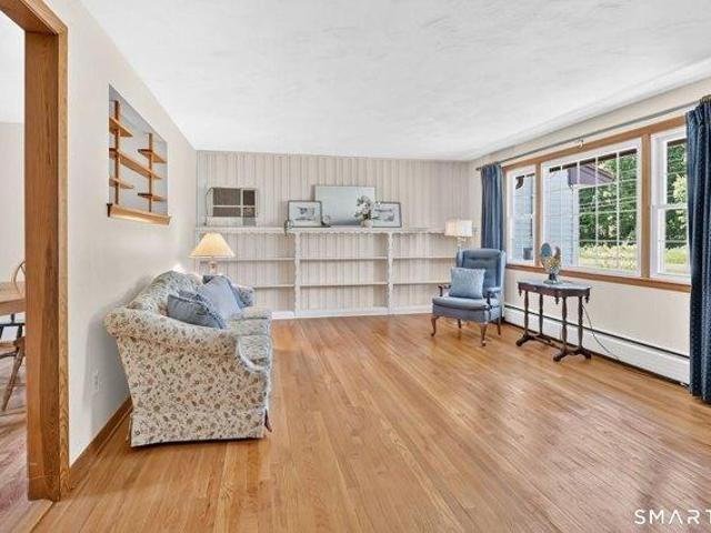 house with 3 bedroom, Vernon CT ES103666200