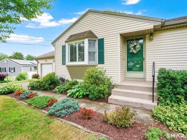 house with 3 bedroom, Vernon CT ES104757607