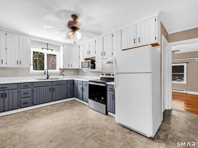 house with 3 bedroom, Vernon CT ES105143492