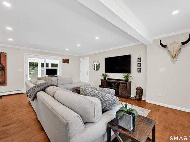 house with 3 bedroom, Vernon CT ES105274484