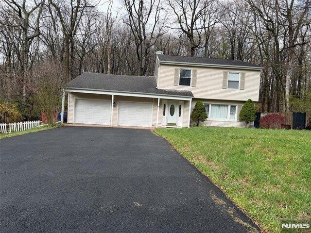 house with 3 bedroom, Vernon NJ DS102285129