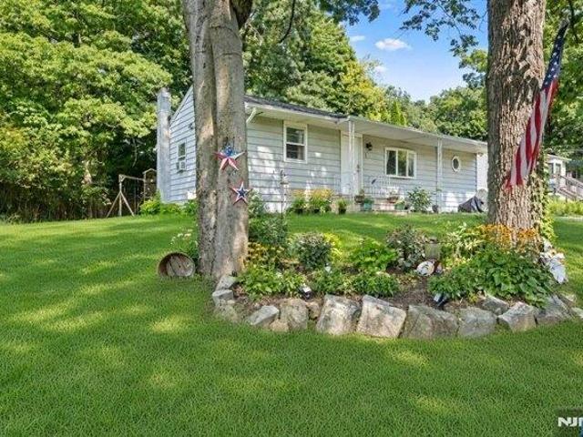 house with 3 bedroom, Vernon NJ ES105176179