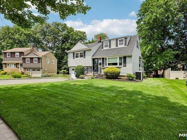 house with 3 bedroom, Verona NJ ES104905281