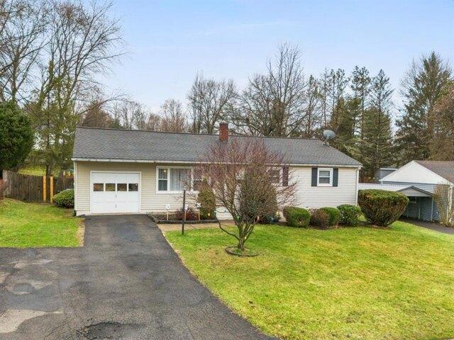 house with 3 bedroom, Vestal NY ES103599838