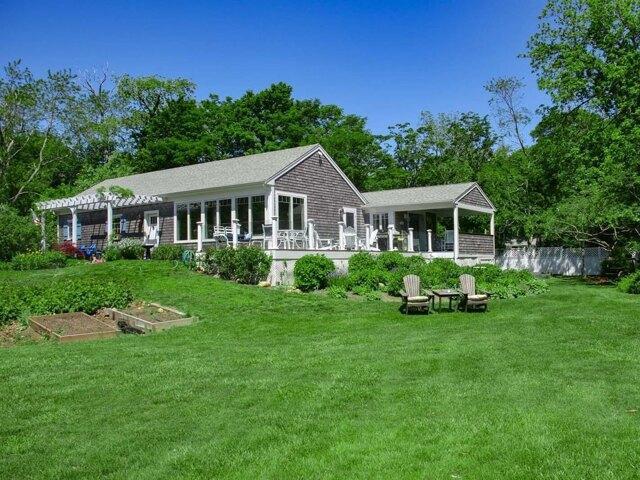 house with 3 bedroom, Vineyard Haven MA ES103127581