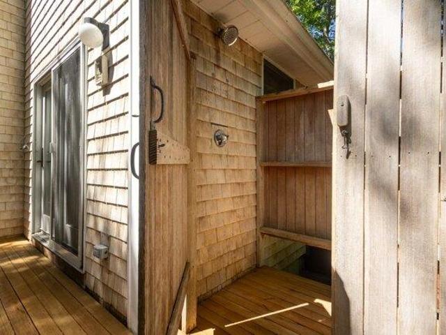 house with 3 bedroom, Vineyard Haven MA ES103808595