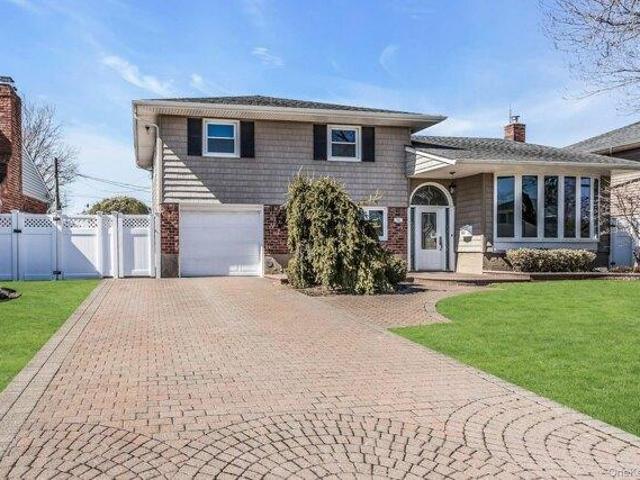 house with 3 bedroom, Wantagh NY ES104921733