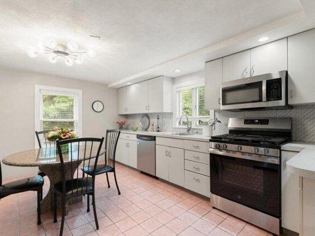 house with 3 bedroom, Wakefield MA ES104566740
