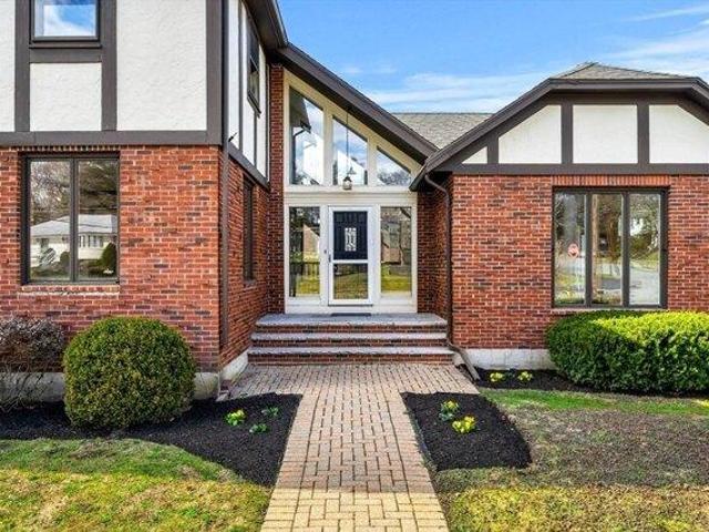 house with 3 bedroom, Waltham MA DLS102370040