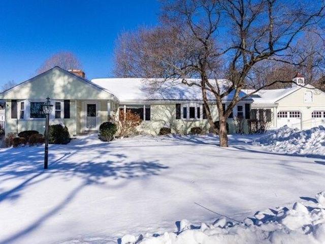 house with 3 bedroom, Waltham MA DLS102371061