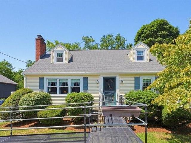house with 3 bedroom, Waltham MA DS104411272