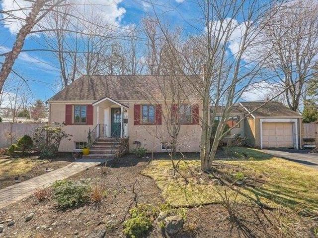 house with 3 bedroom, Waltham MA DS102527859