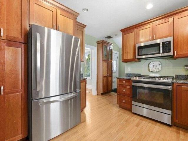 house with 3 bedroom, Waltham MA DS102670814