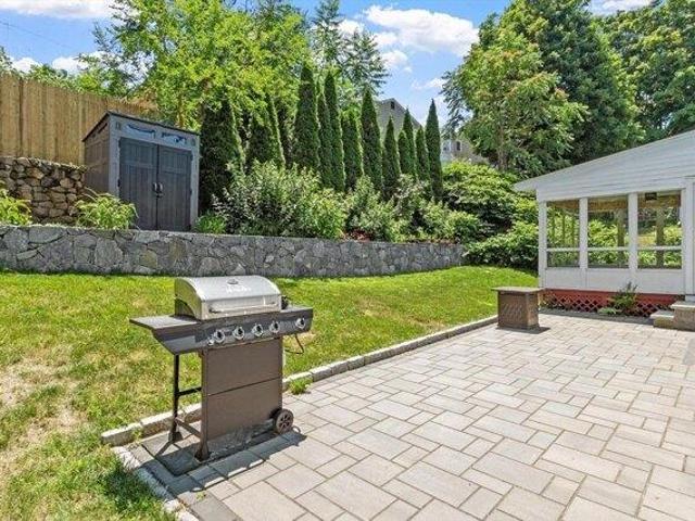 house with 3 bedroom, Waltham MA ES104112913
