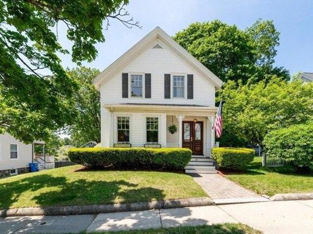 house with 3 bedroom, Waltham MA ES104445082