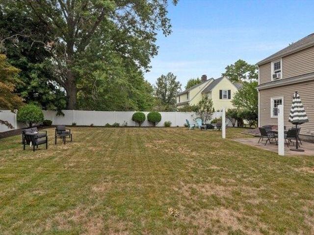 house with 3 bedroom, Waltham MA ES105175940