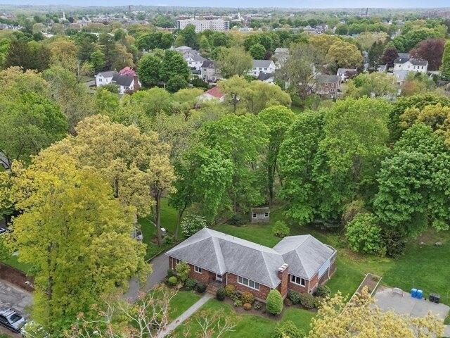 house with 3 bedroom, Waltham MA ES103888543