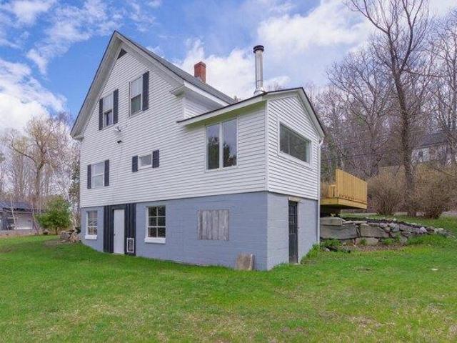 house with 3 bedroom, Waldoboro ME ES105155700