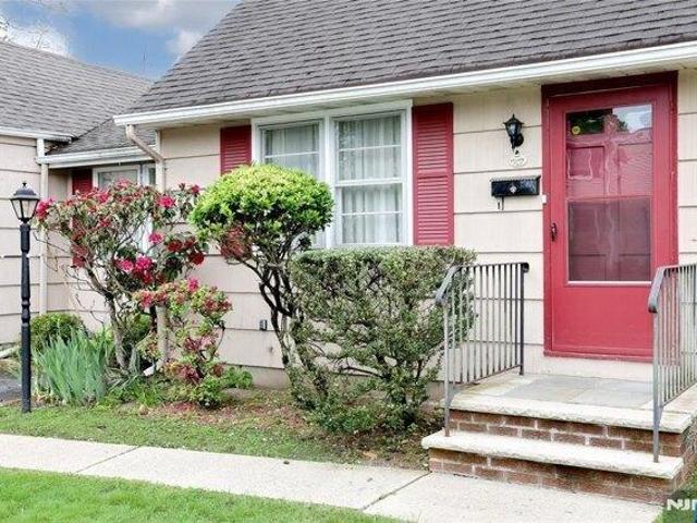 house with 3 bedroom, Waldwick NJ DS102798717