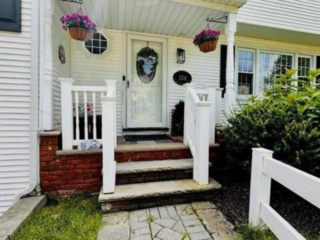 house with 3 bedroom, Waldwick NJ ES105172096