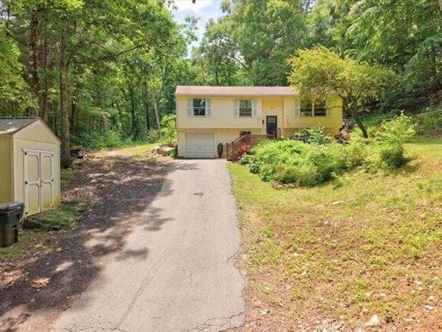 house with 3 bedroom, Wales MA DS103774218