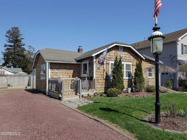 house with 3 bedroom, Wall NJ DLS101603305