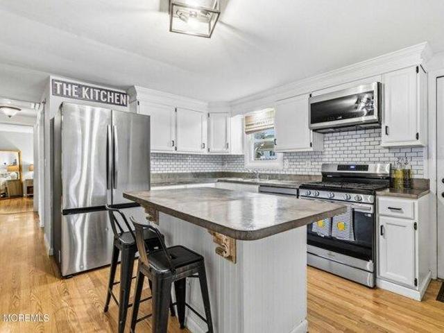 house with 3 bedroom, Wall NJ DLS101800342