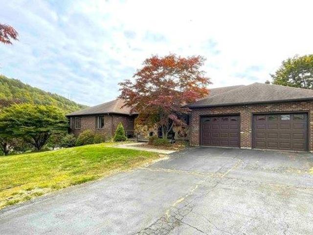 house with 3 bedroom, Wallingford CT DLS100788945