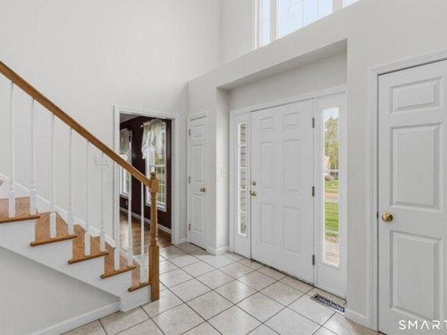 house with 3 bedroom, Wallingford CT DLS102443445