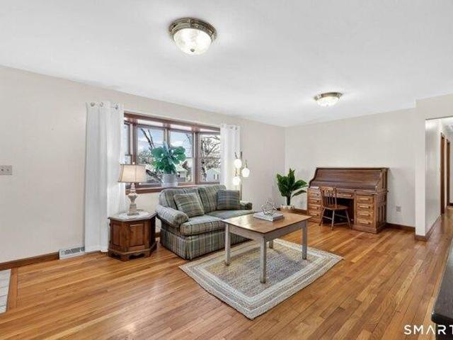 house with 3 bedroom, Wallingford CT DS100370017