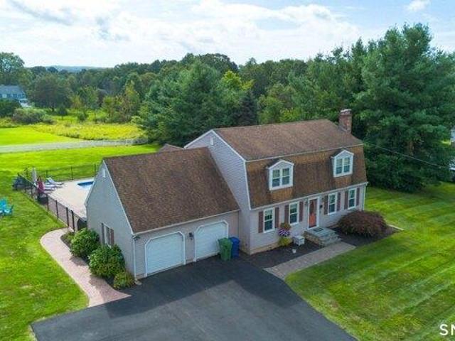 house with 3 bedroom, Wallingford CT DS102583900